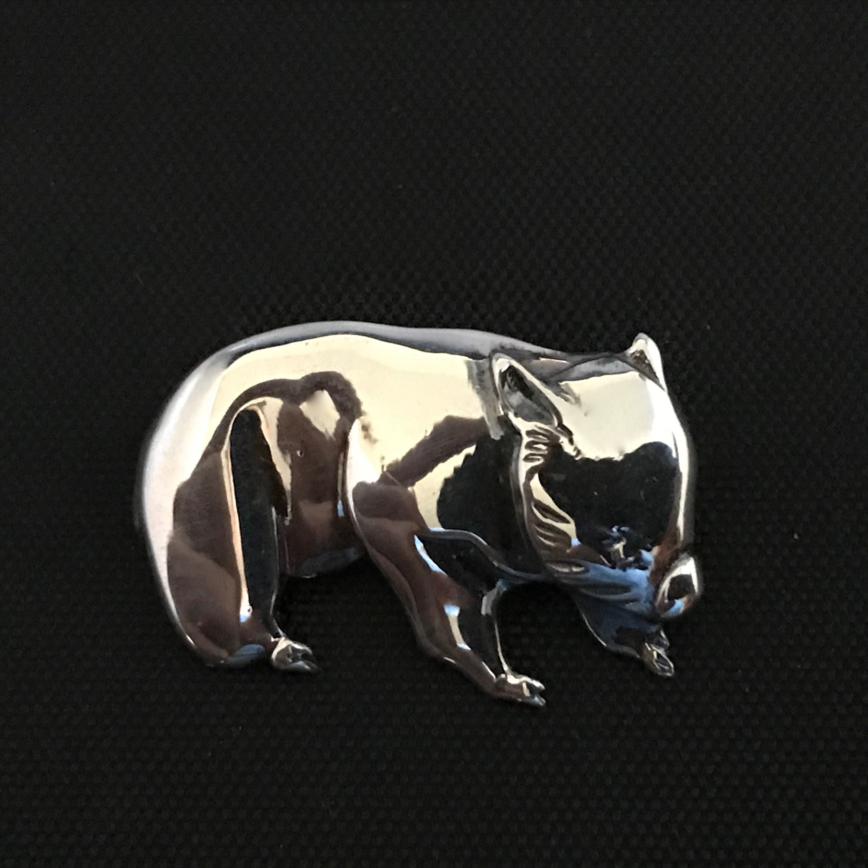 Wombat Brooch- solid sterling silver, Australian souvenir Aussie gift ...