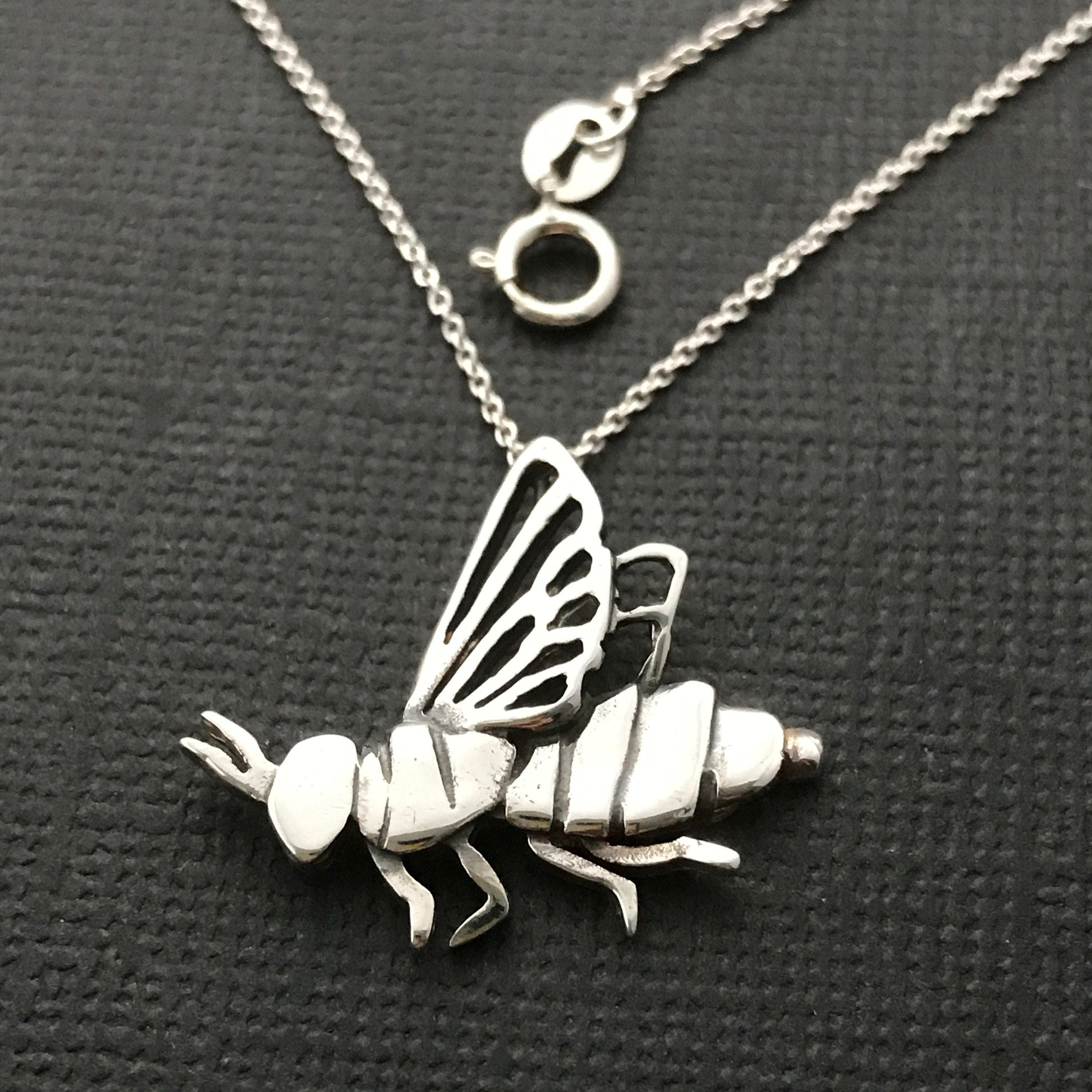 Bee Pendant - sterling silver – Silver Earth Design